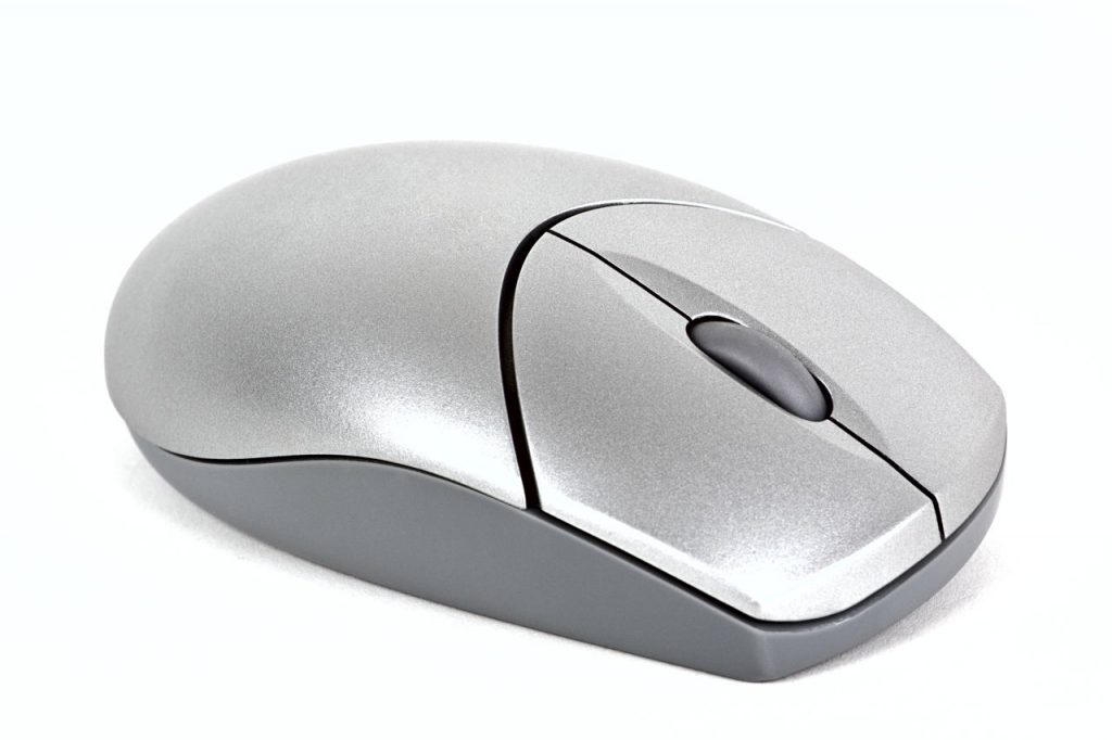 How to Connect a Wireless Mouse to a Laptop Without Difficulties?